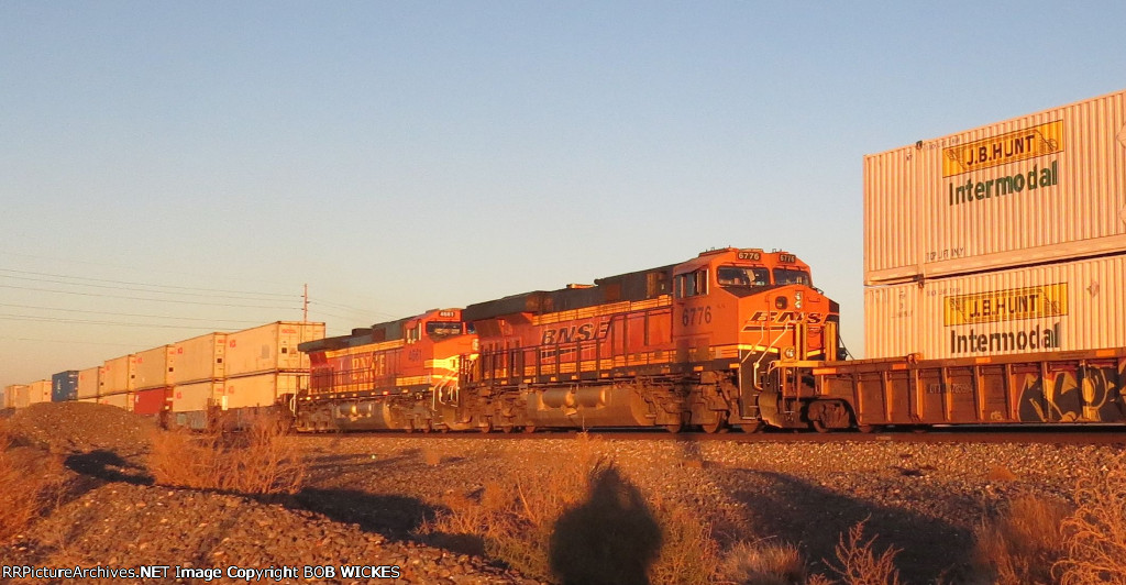 BNSF 6776